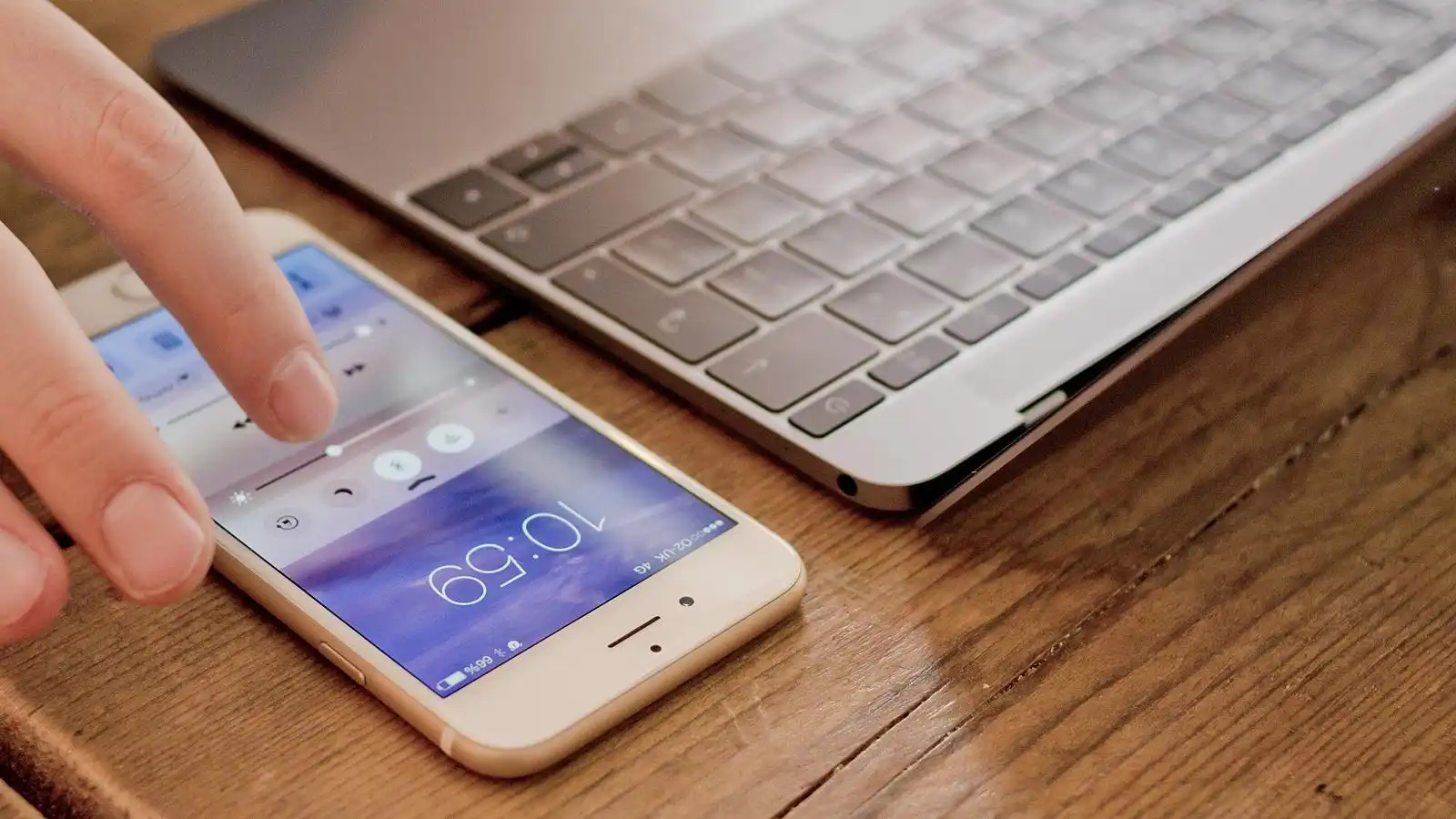 How to Transfer Photos from iPhone to Mac